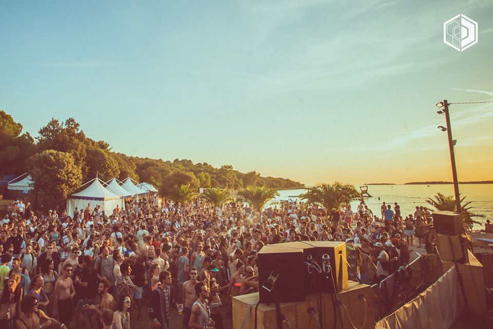 Dimensions festival objavio dio line-upa, Kraftwerk predvodi imena ...