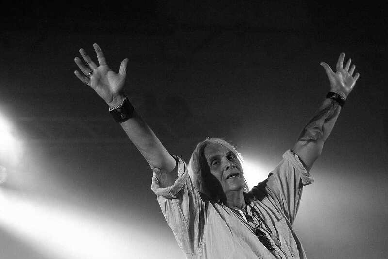 U 72. godini preminuo Bora Čorba - Mixeta